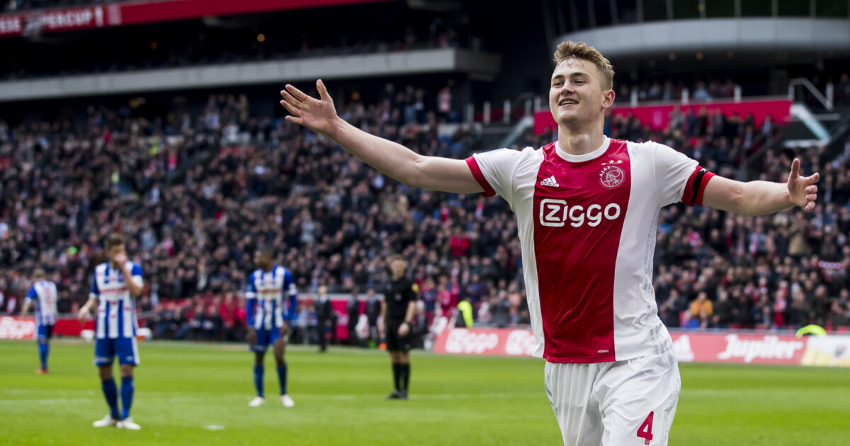 Eredivisie | Ajax gained ground on PSV after thrashing Heerenveen