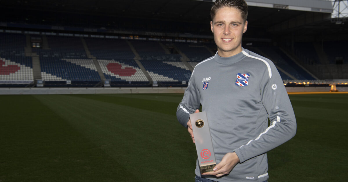 Eredivisie | Joey Veerman is Player of the Month U21